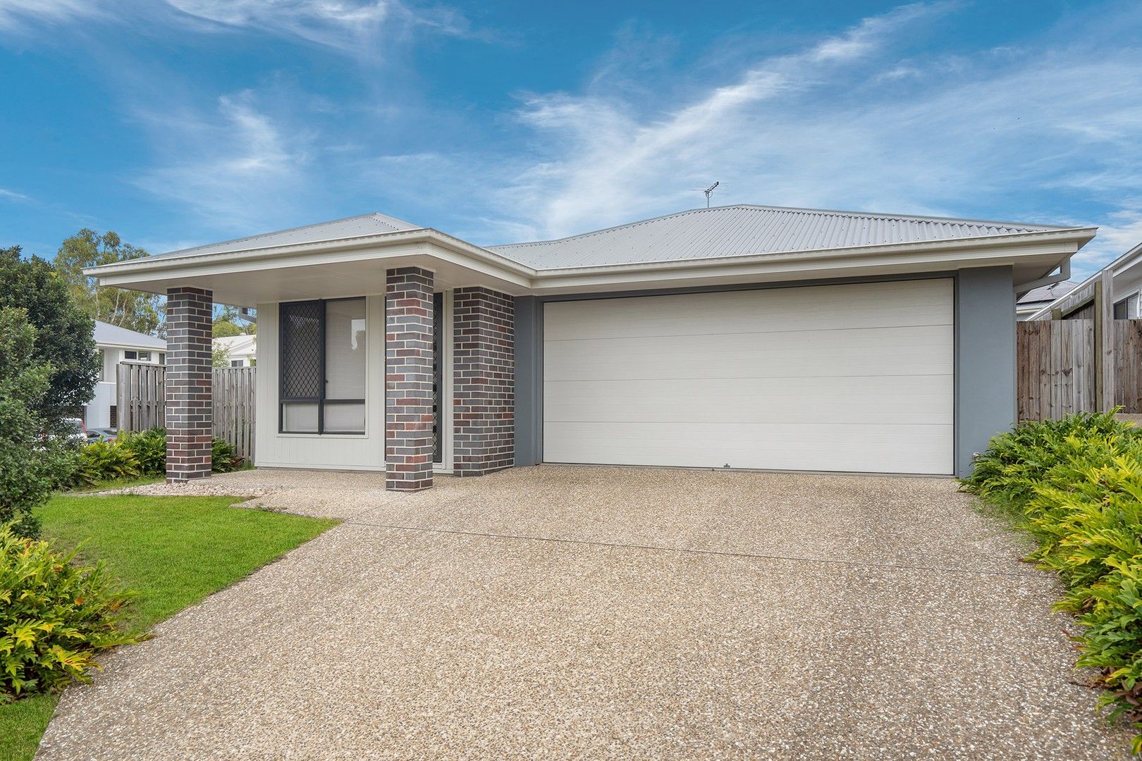 15 Gem Circuit Park Ridge Qld 4125 Domain