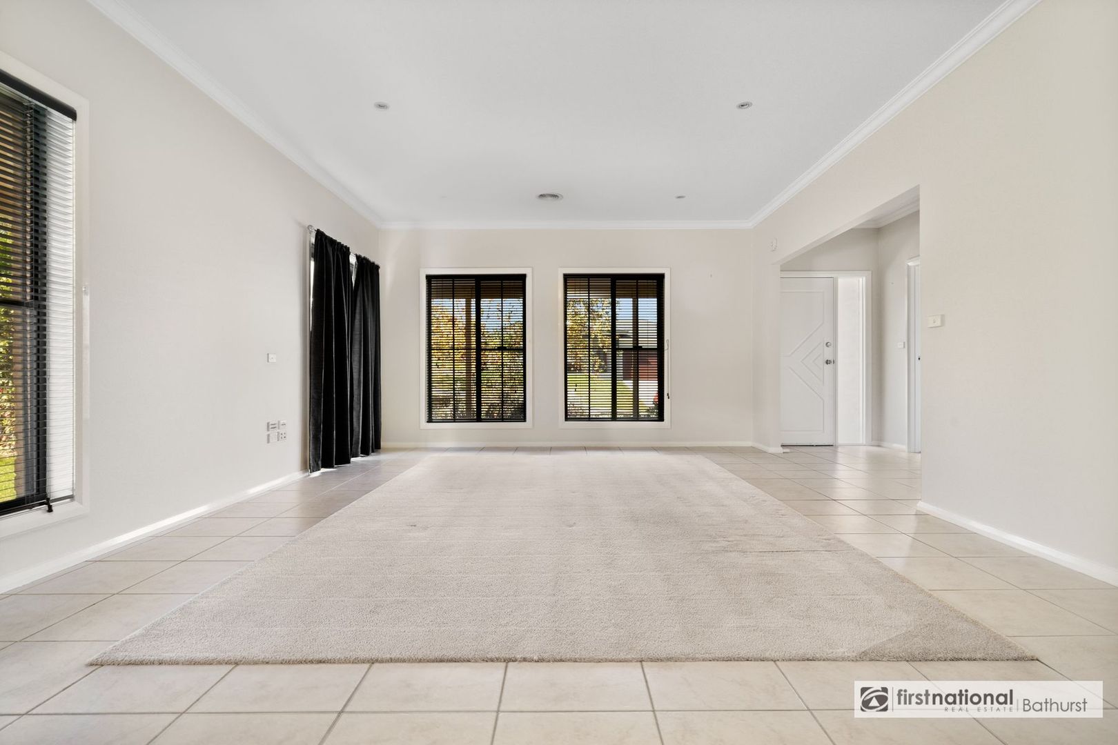 4 Shackleton Close, Windradyne NSW 2795 - House For Rent | Domain