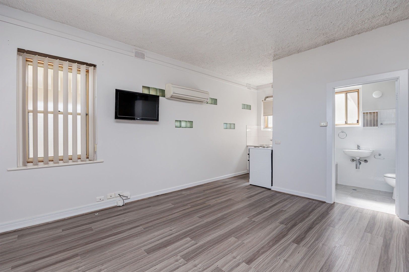 1/52 Seaview Road, West Beach SA 5024 - Studio For Rent | Domain