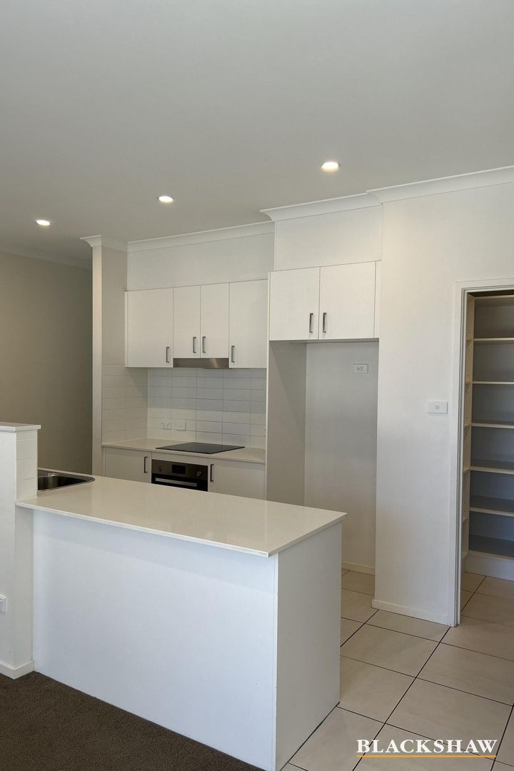 8/10 Helpmann Street, Bonython ACT 2905 - Townhouse For Rent | Domain