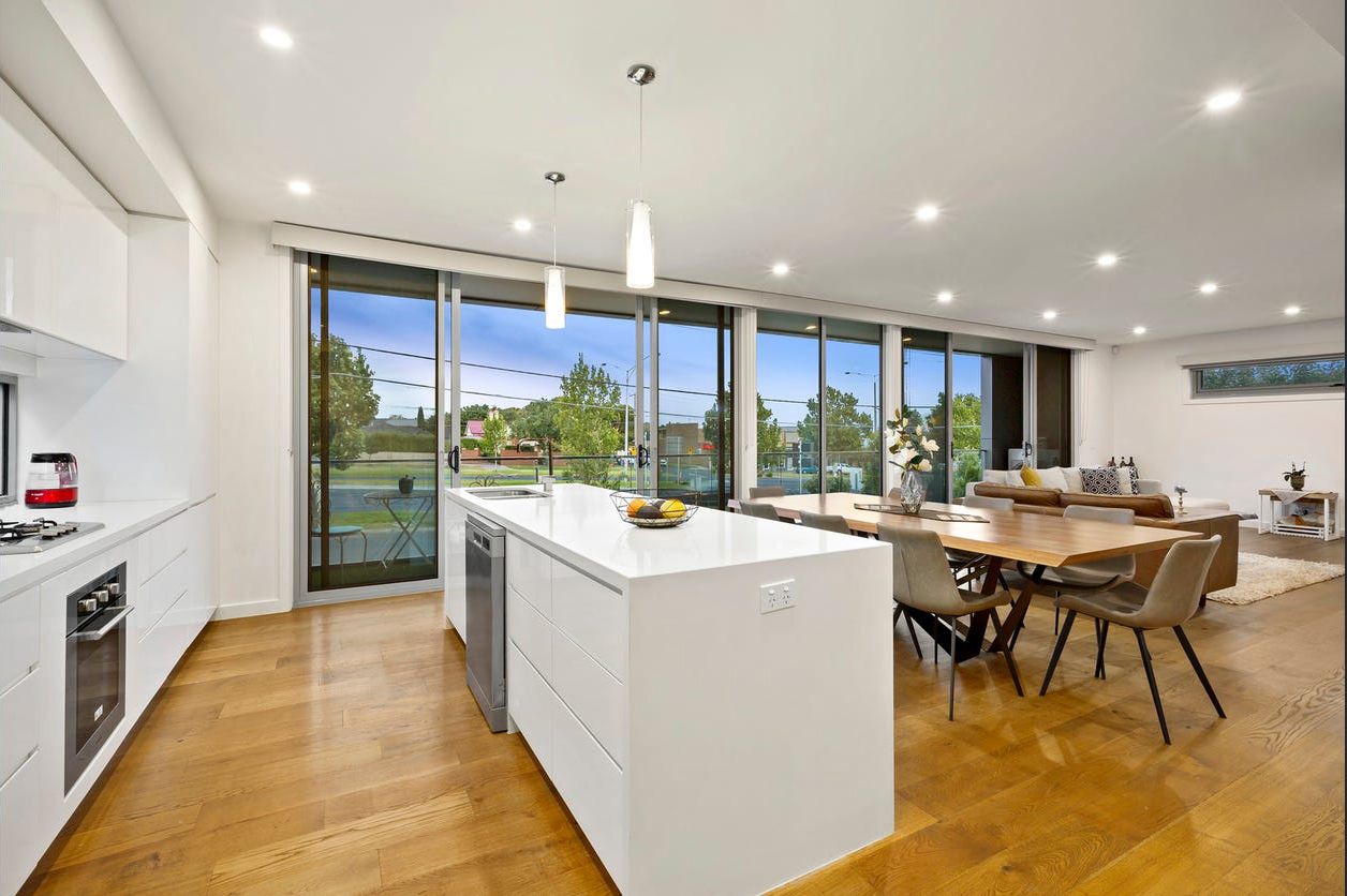 Essendon North VIC 3041 - 3 beds townhouse for Sale - 2018883683 | Domain