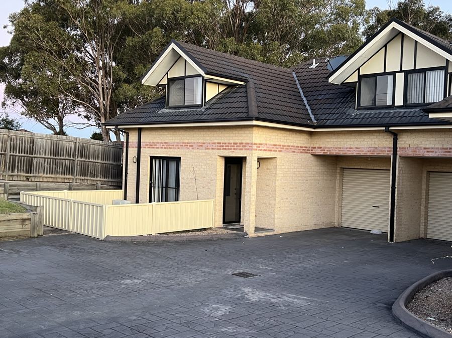 8/27 BARLOW STREET, Cambridge Park NSW 2747 - Townhouse For Rent | Domain