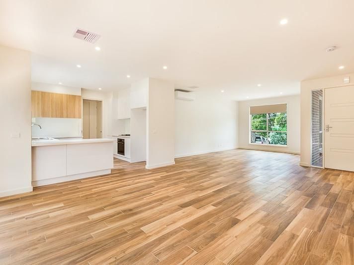1/199 Mountain View Road, Greensborough VIC 3088 - Townhouse For Rent ...