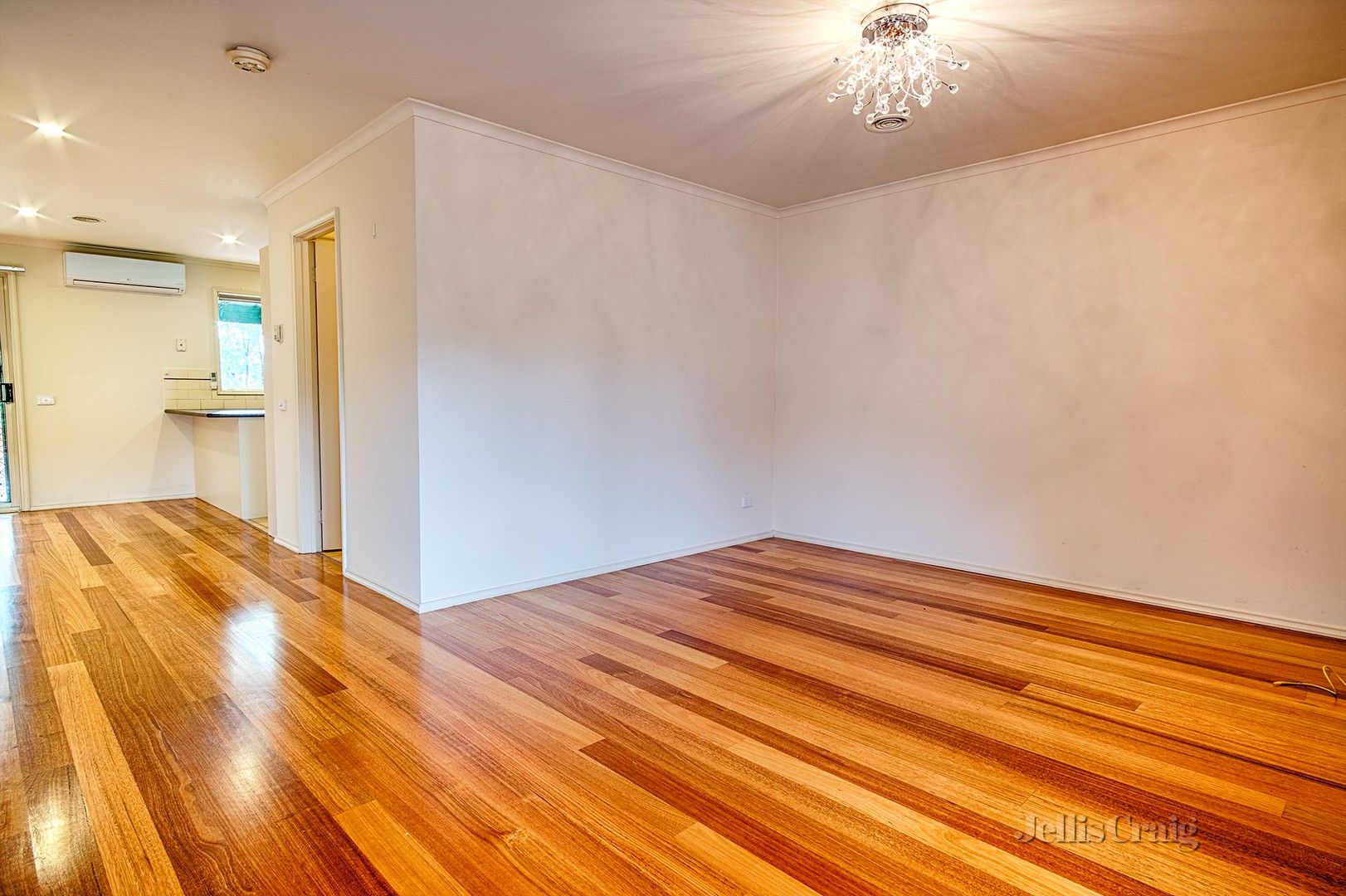 5 Hotham Retreat, Burwood East VIC 3151 - Townhouse For Rent - $630 ...