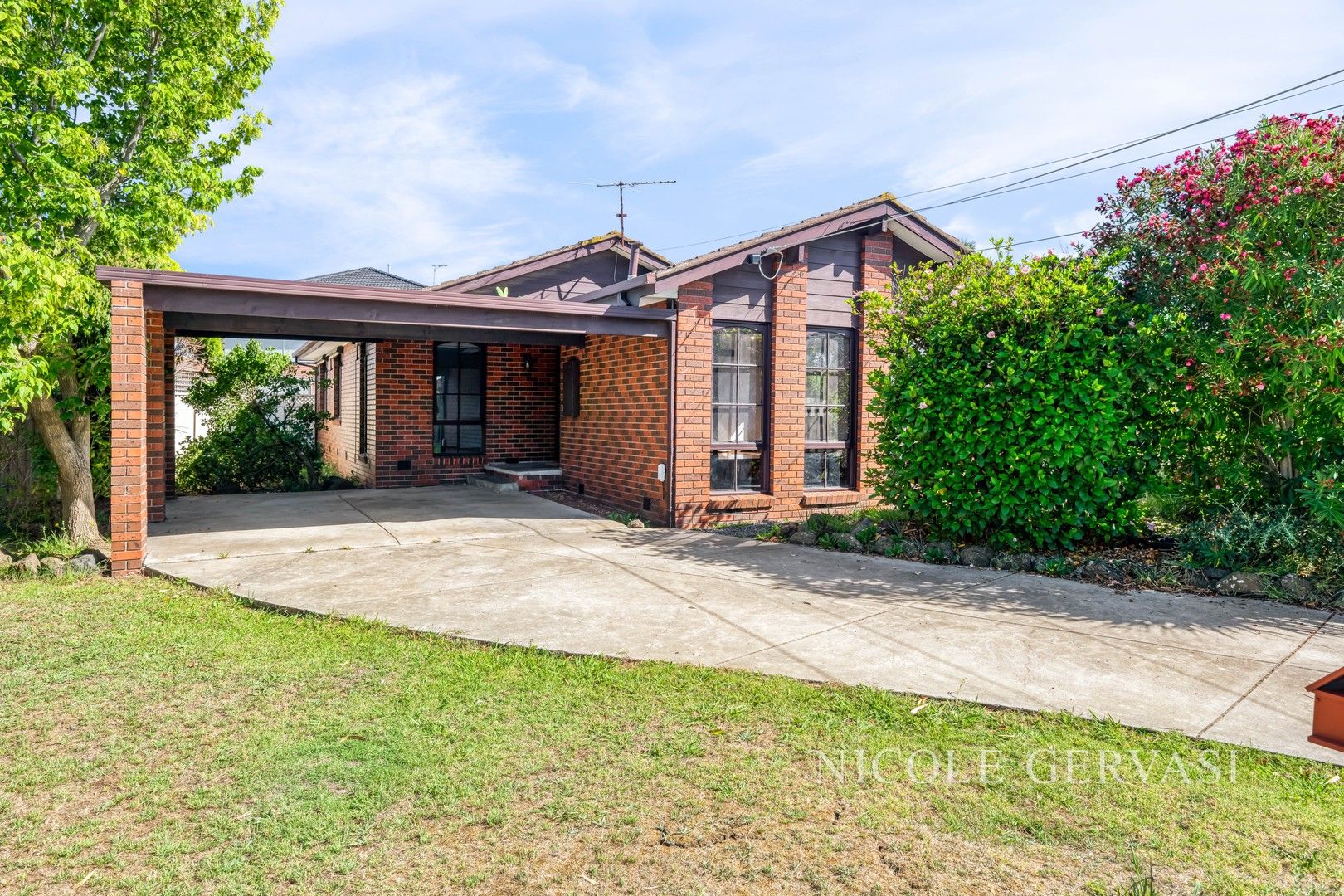 9 McGrath Close, Kealba VIC 3021 - House For Rent | Domain