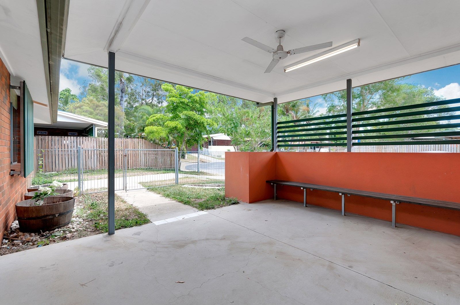 Sold 1 Craig Street, Mooroobool QLD 4870 on 16 Nov 2016 - 2013187974 ...