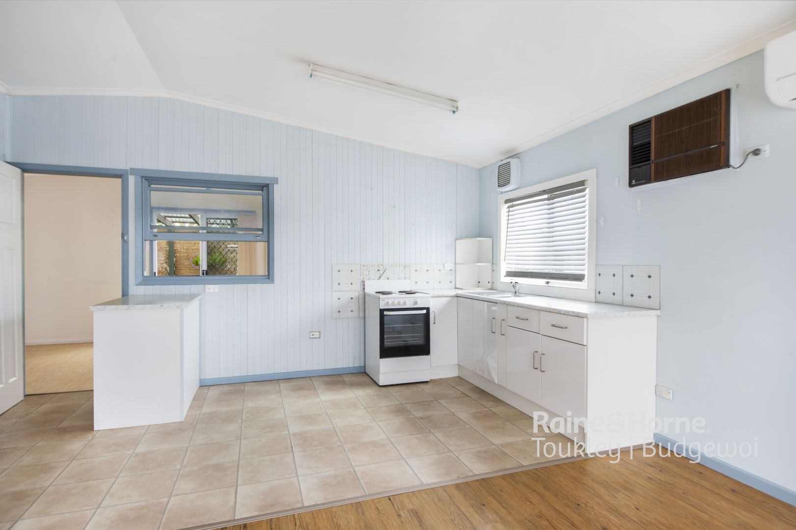 55 Woodlawn Drive, Budgewoi NSW 2262 - House For Rent | Domain