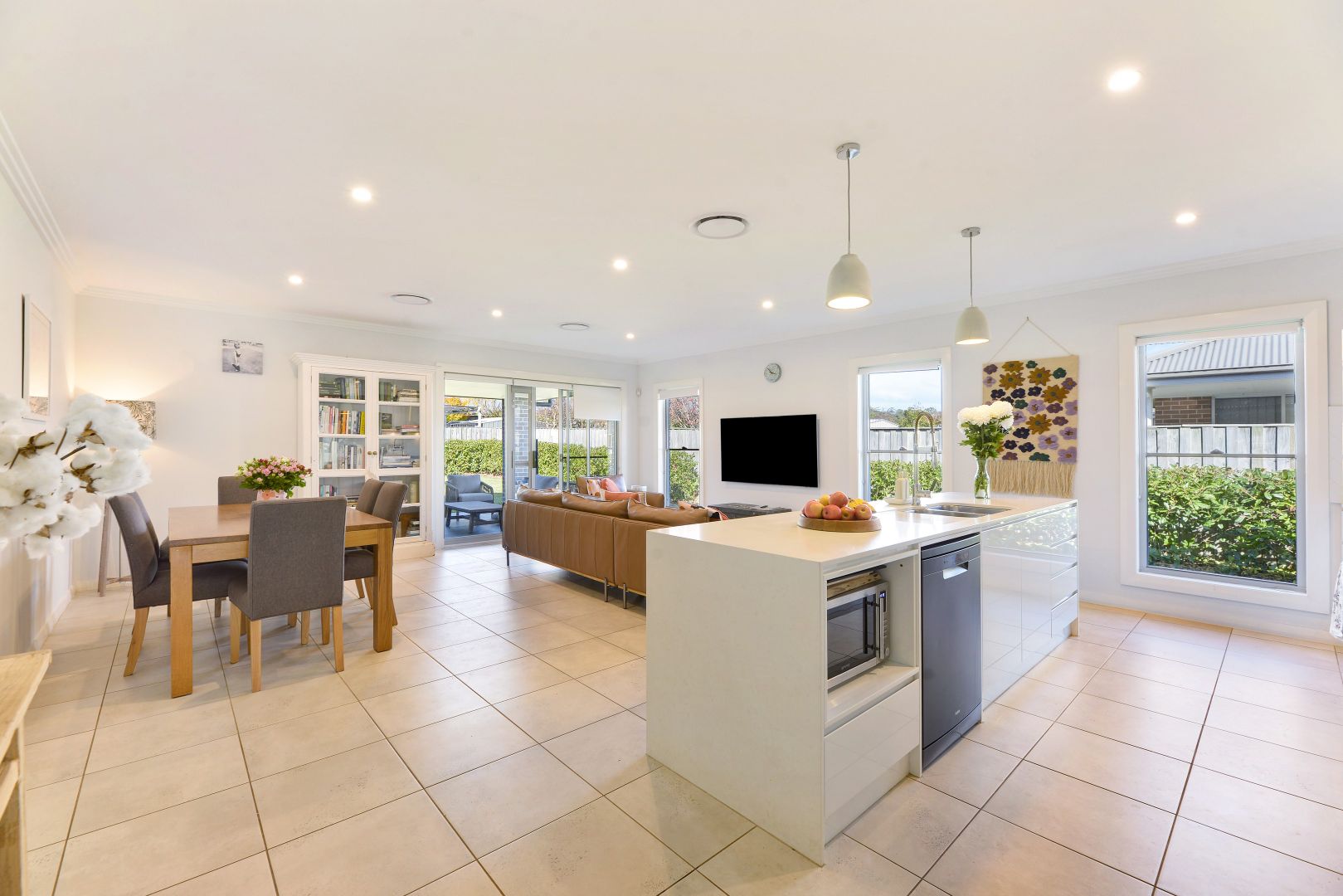 10 Mackellar Cct, Renwick NSW 2575 | Domain