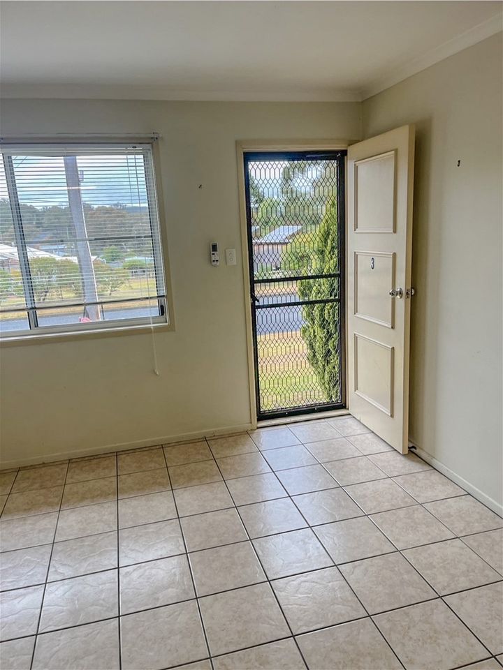 Unit 3/2A White Street, Stanthorpe QLD 4380 - Apartment For Rent | Domain