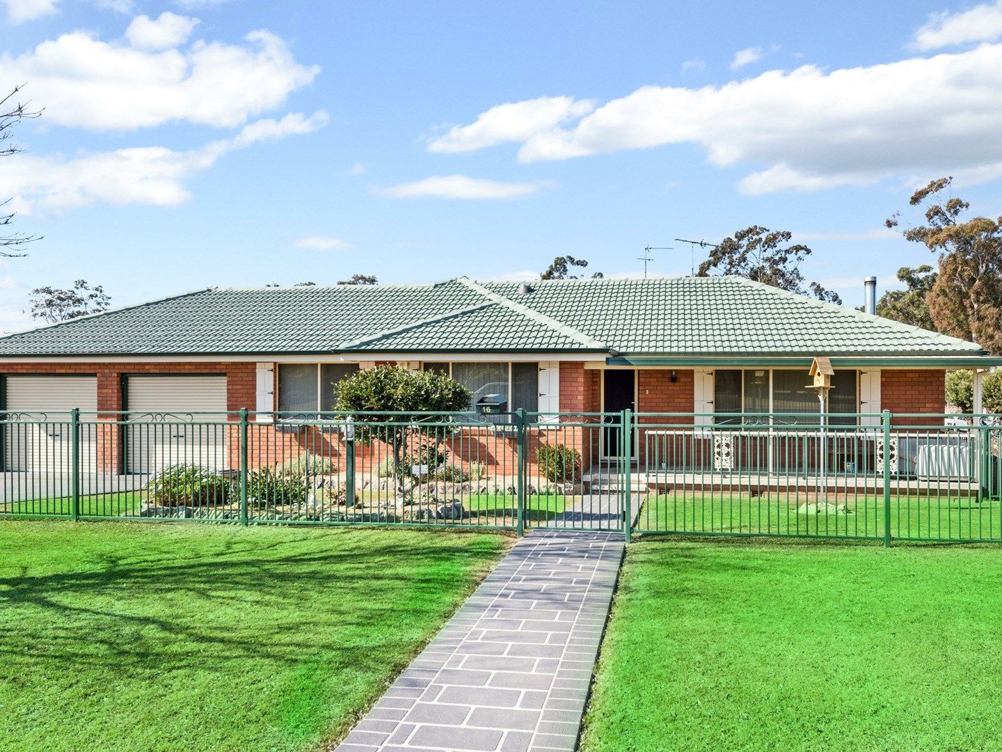 16 Perth Avenue, East Maitland | Property History & Address Research ...