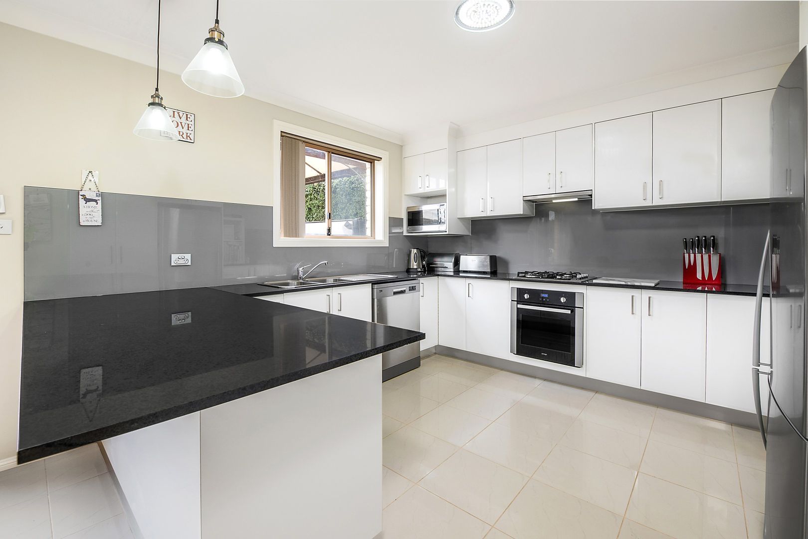 20 Holman Way, Orange NSW 2800 - House For Rent | Domain