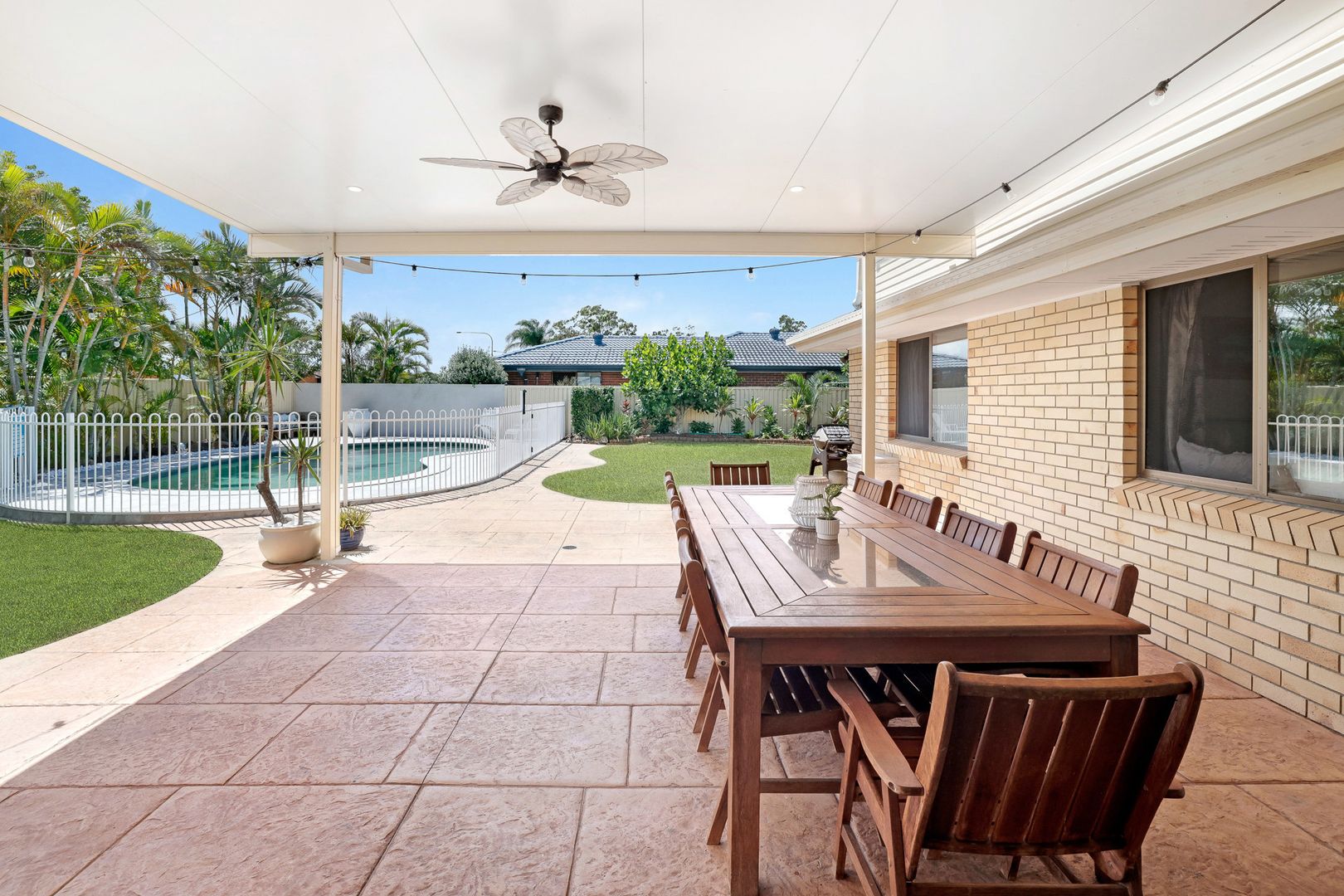 2 Koomooloo Court, Mermaid Waters QLD 4218 | Domain
