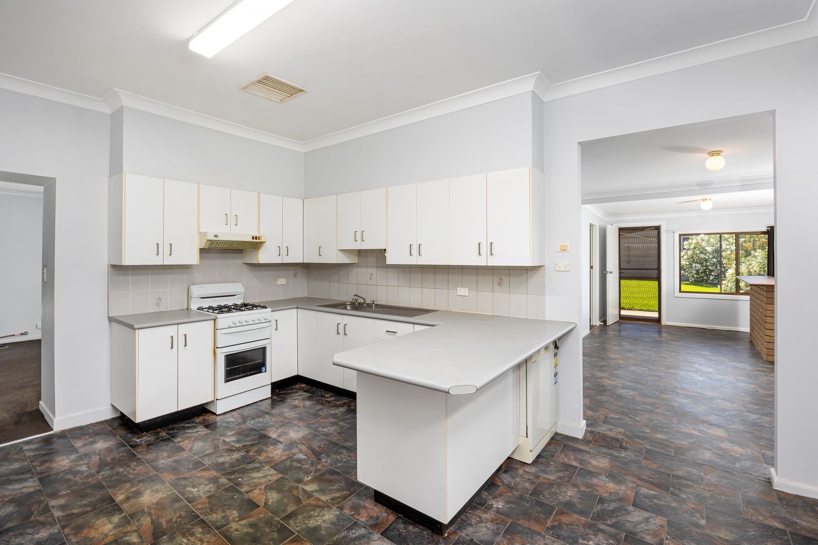 115 Aurora Street, Temora NSW 2666 | Domain