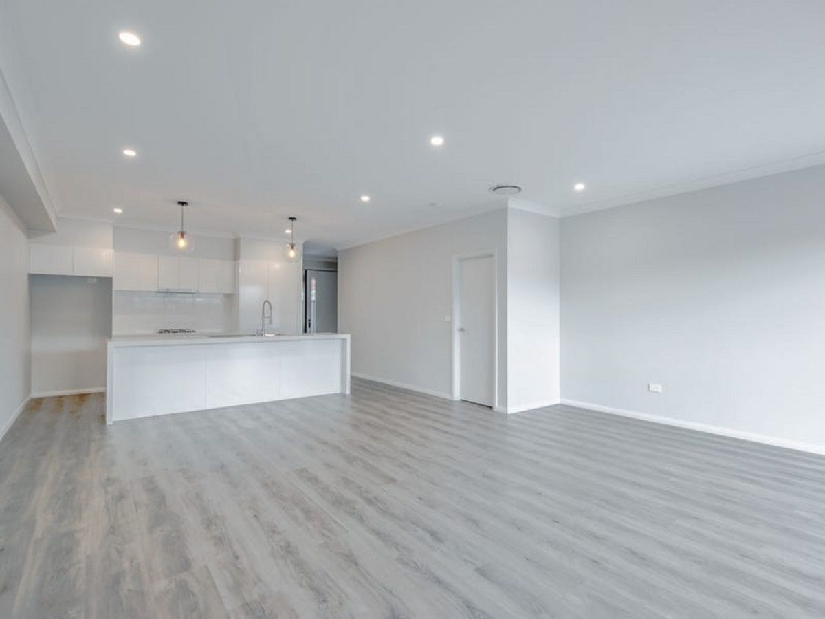8 Alight Circuit, Cameron Park NSW 2285 - Townhouse For Rent | Domain