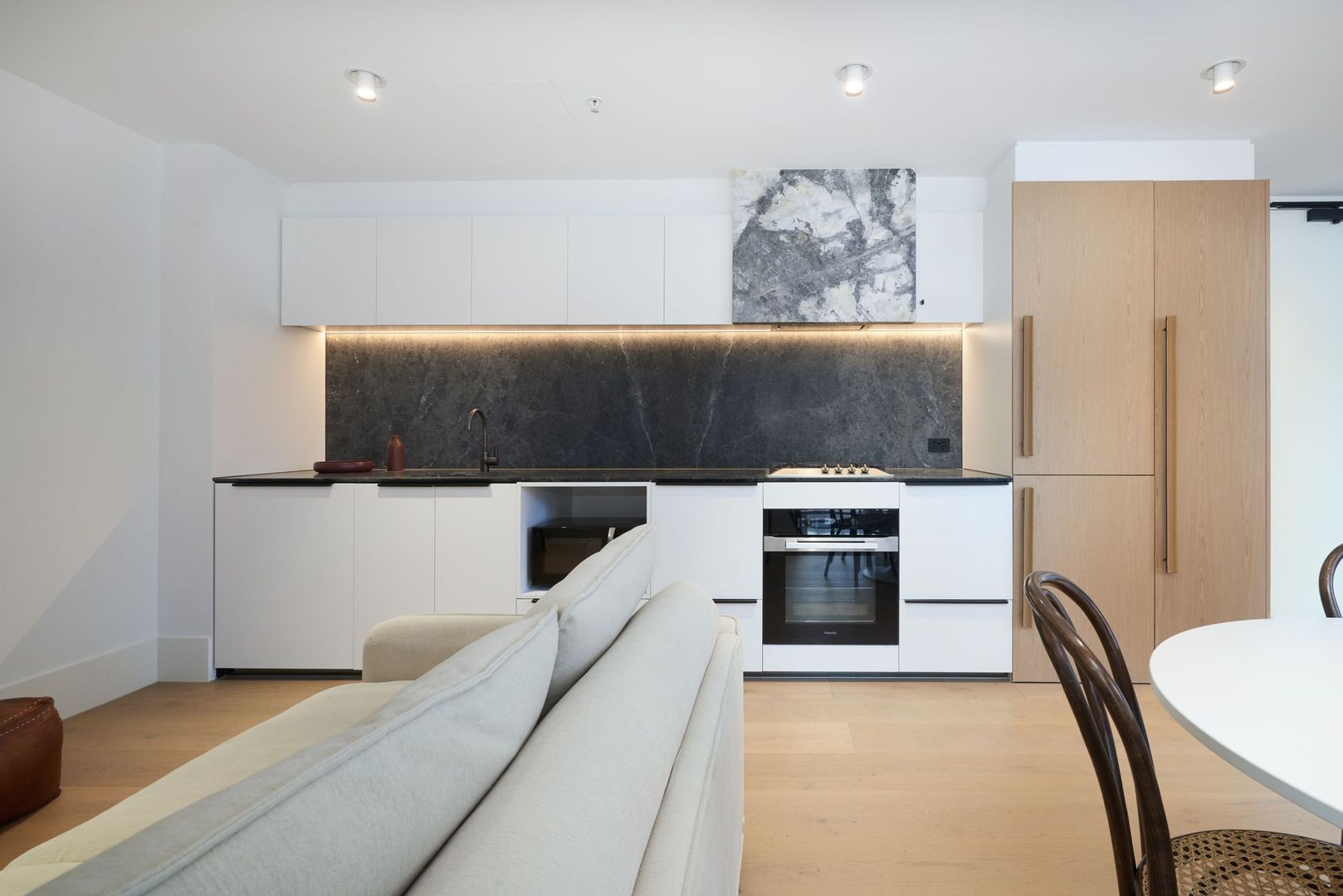 307/339 Toorak Road, South Yarra VIC 3141 - Apartment For Rent | Domain