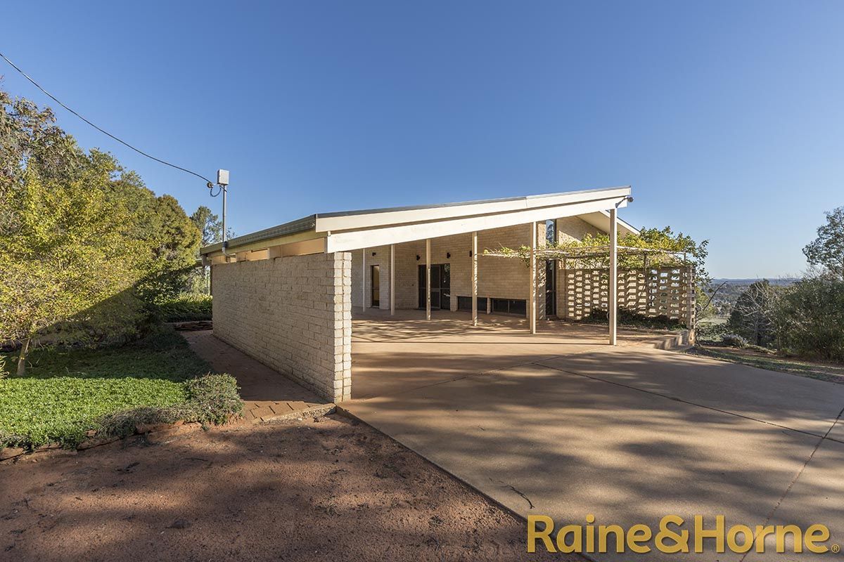 18R Dunedoo Road, Dubbo | Property History & Address Research | Domain