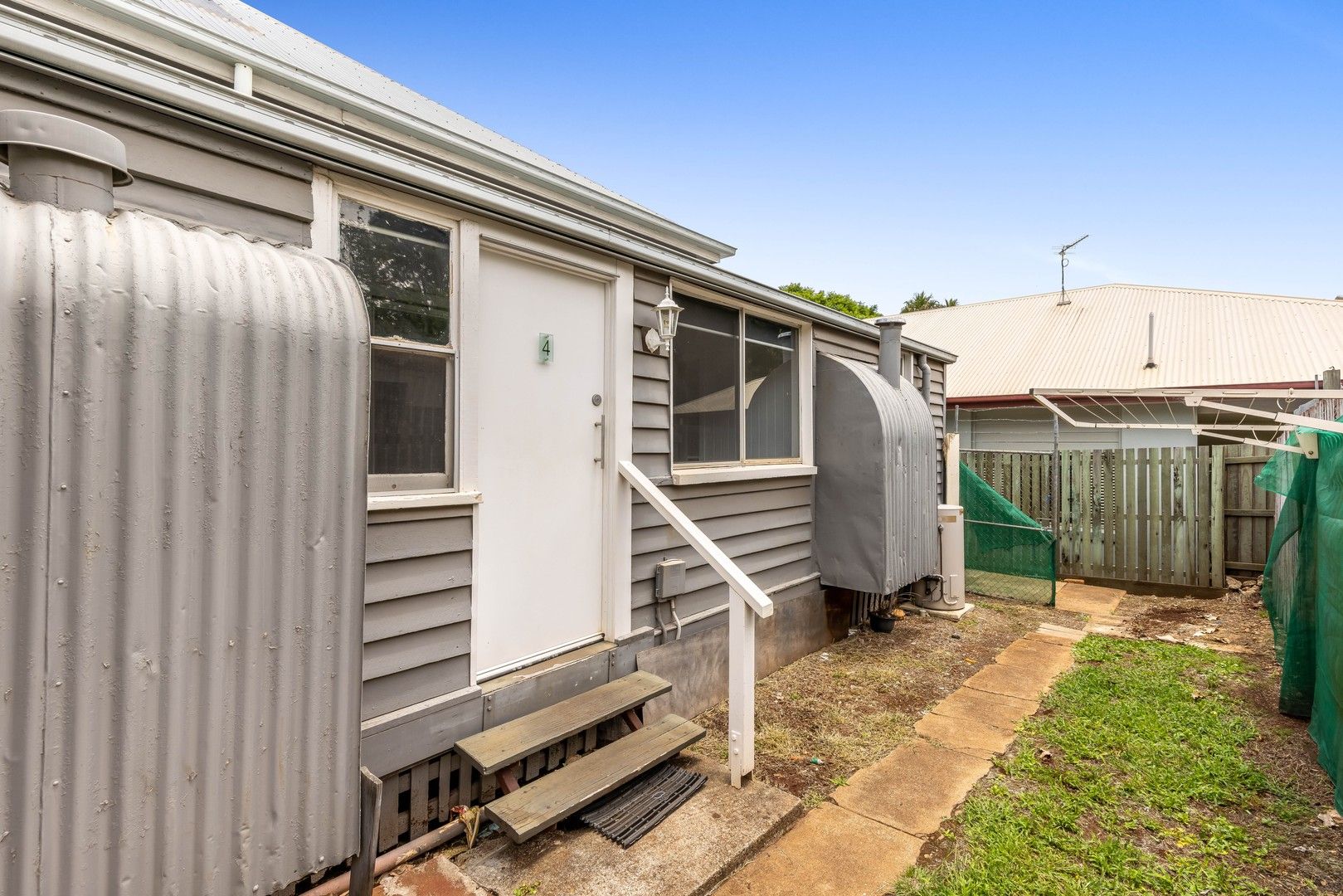 4/7 Raff Street, North Toowoomba QLD 4350 - Apartment For Rent | Domain