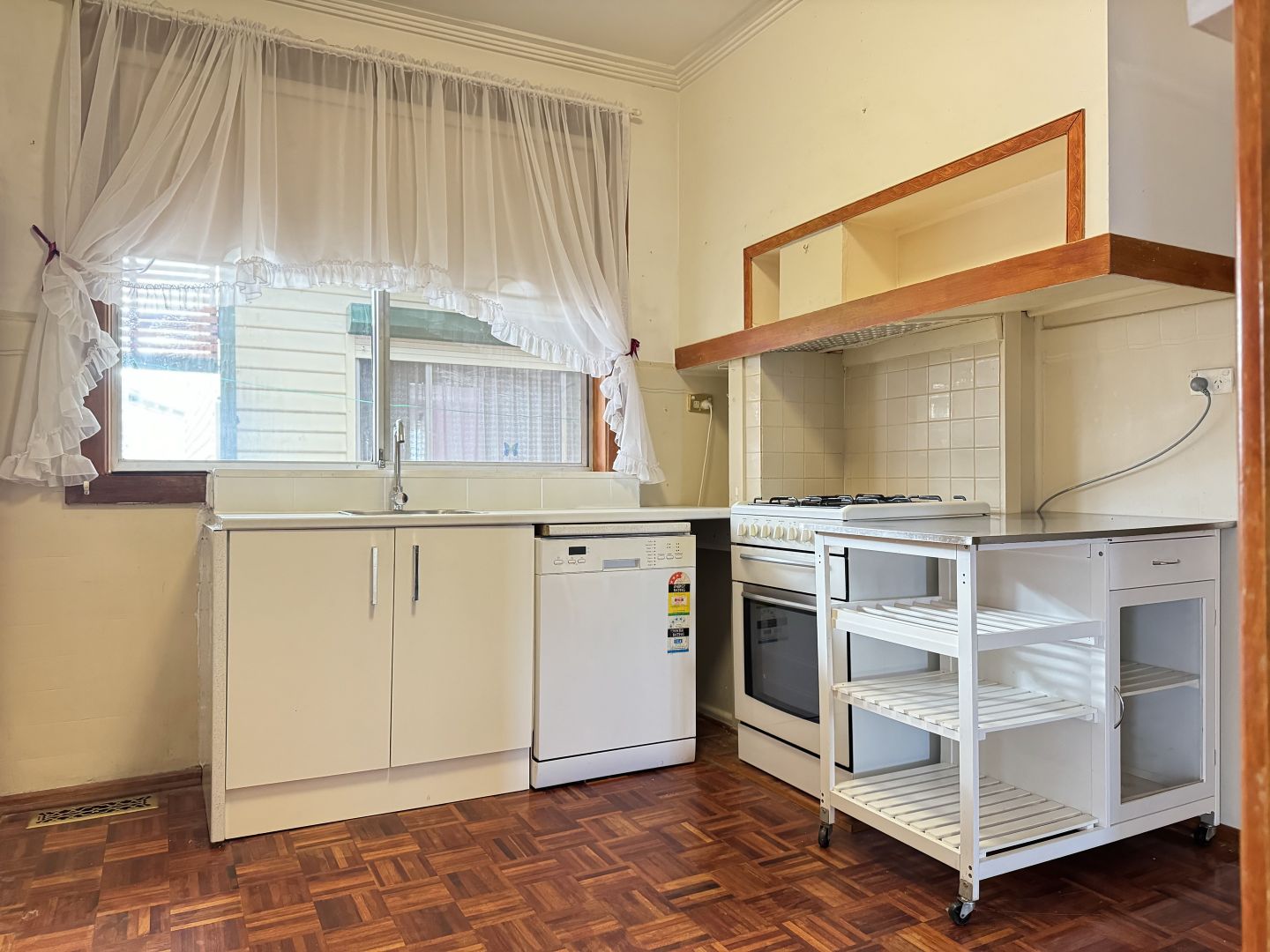 18 Gratwick Street, Lalor VIC 3075 - House For Rent | Domain