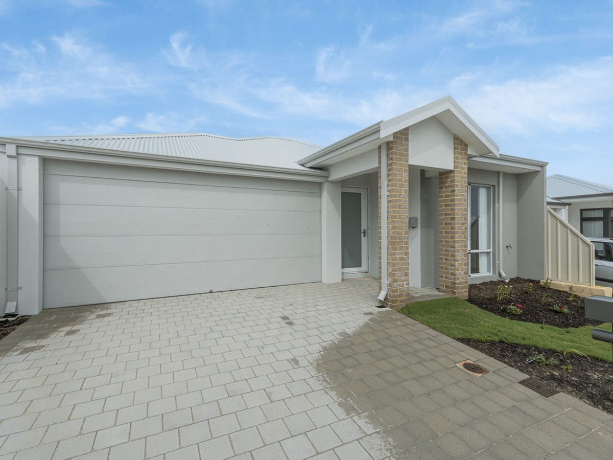 17 Paddle Way, Yanchep WA 6035 - House For Rent | Domain