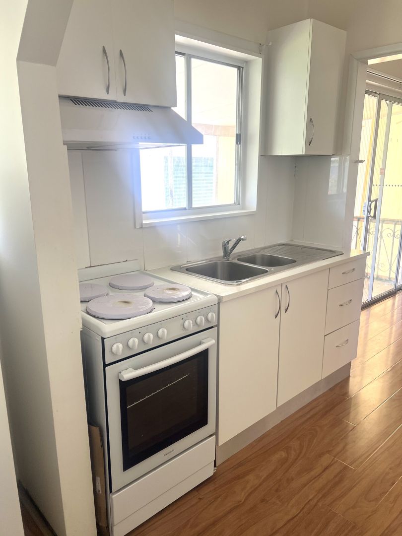 4 Bracknell Rd, Canley Heights NSW 2166 - House For Rent - $750 | Domain