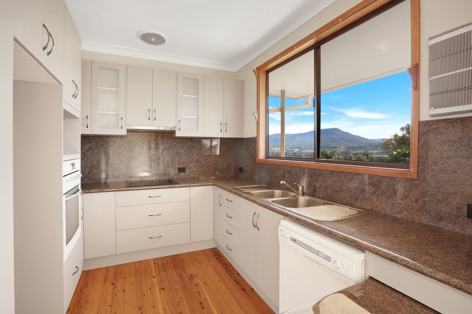 36 Tait Ave, Kanahooka NSW 2530 | Domain