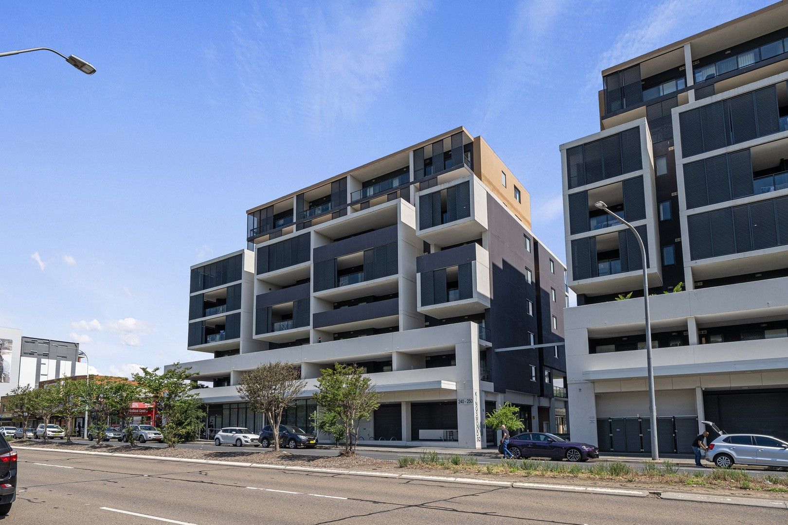 806/240-250 Great Western Highway, Kingswood NSW 2747 - Apartment For ...