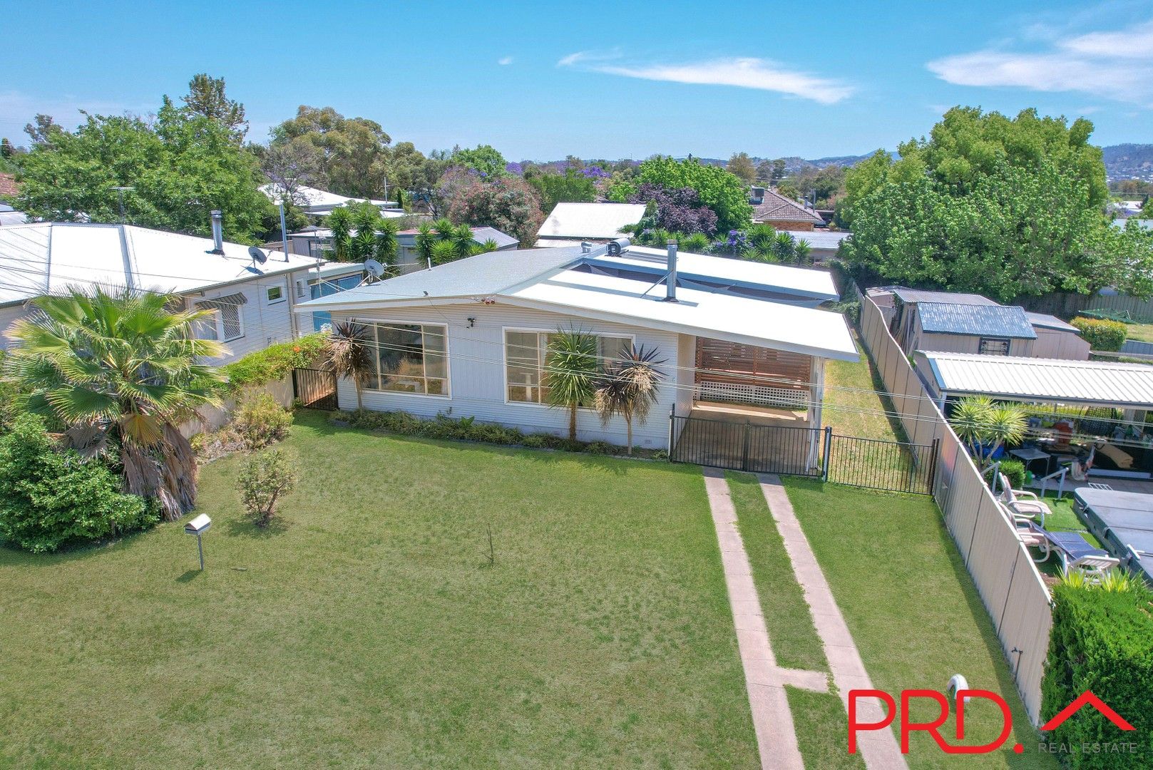 4 Warren Street, Tamworth NSW 2340 | Domain