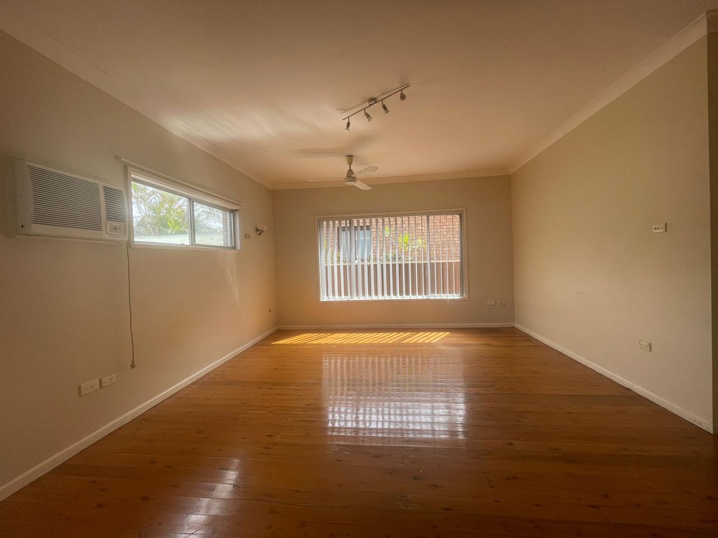 9 Hardy Ave, Riverwood NSW 2210 - House For Rent - $750 | Domain