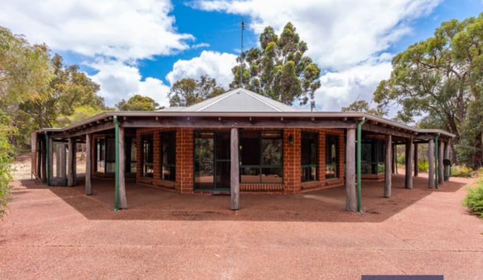327 REDBROOK CIRCLE, Morangup WA 6083 | Domain