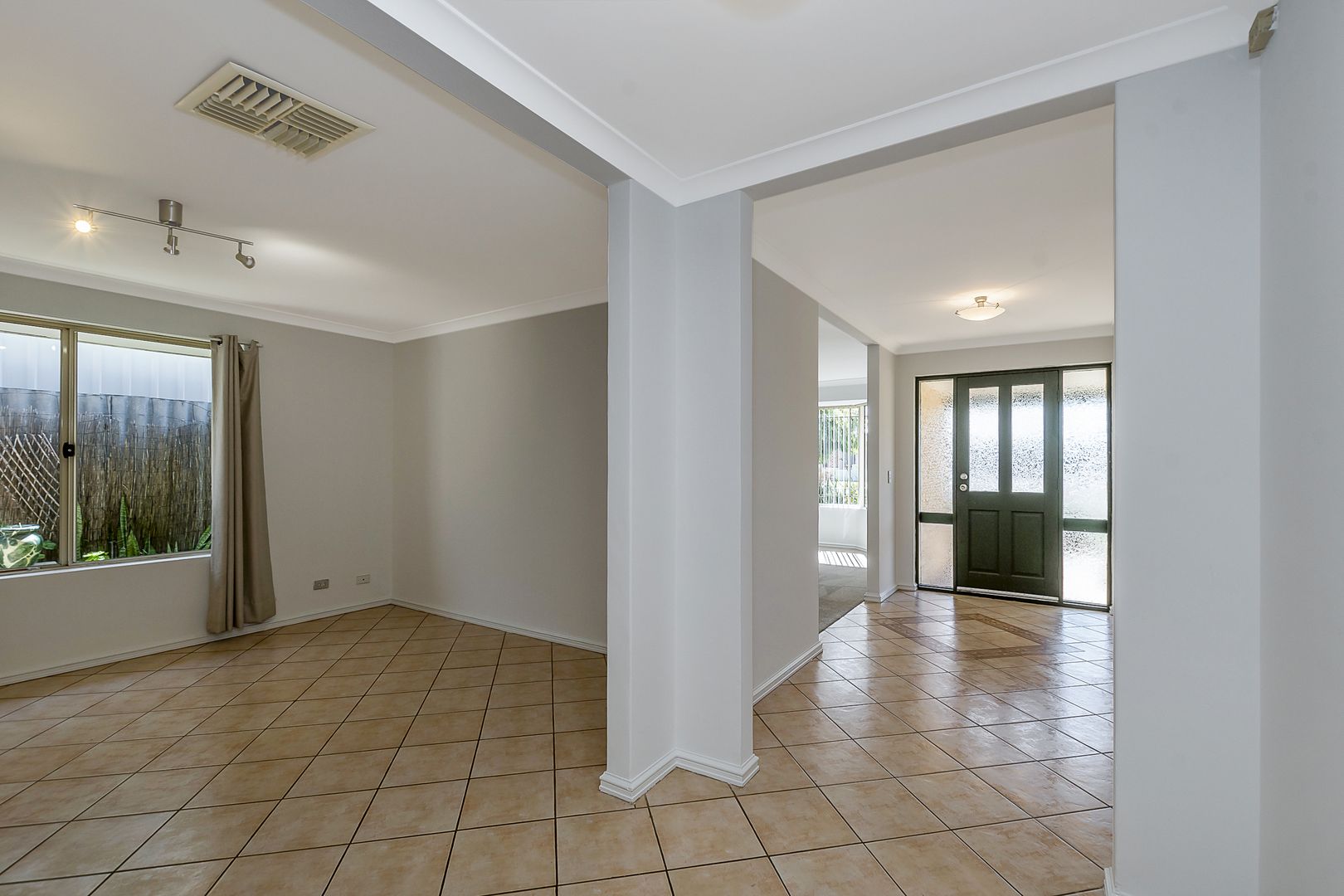 13 Murphy Way, Warnbro WA 6169 - House For Rent - $570 | Domain