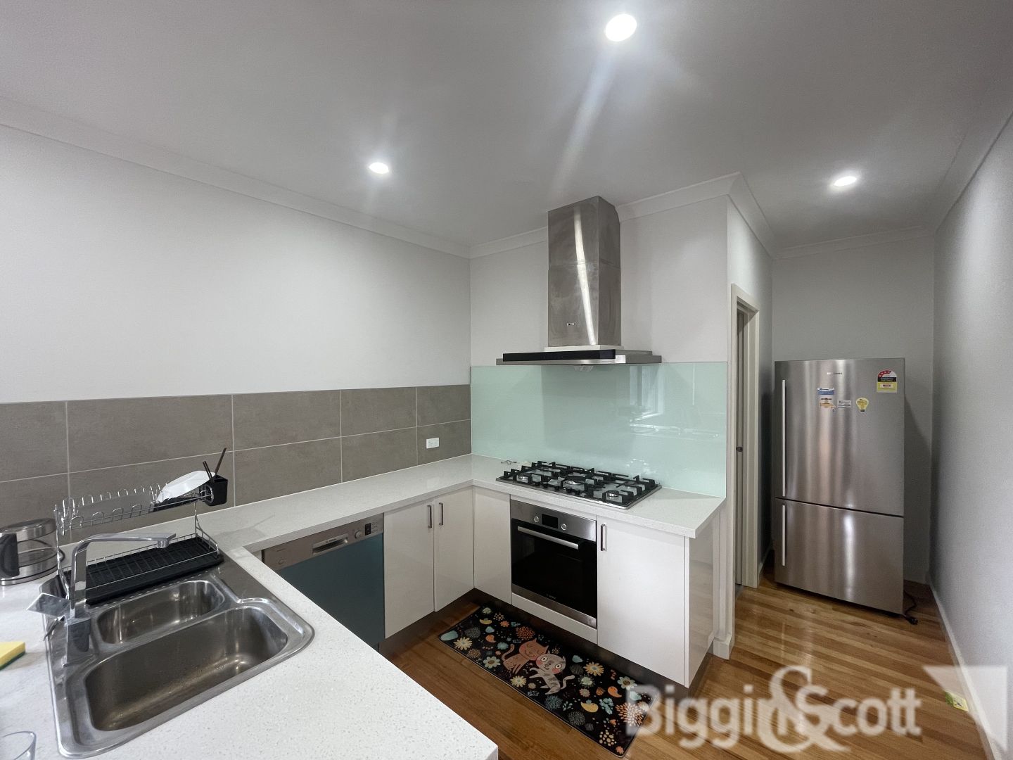 1/2B Derwent Street, Box Hill North VIC 3129 - Townhouse For Rent | Domain