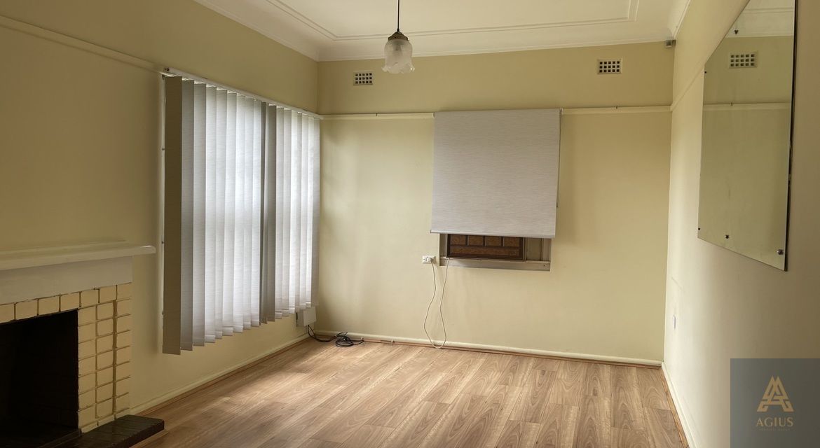 8 First Avenue, Seven Hills NSW 2147 - House For Rent | Domain