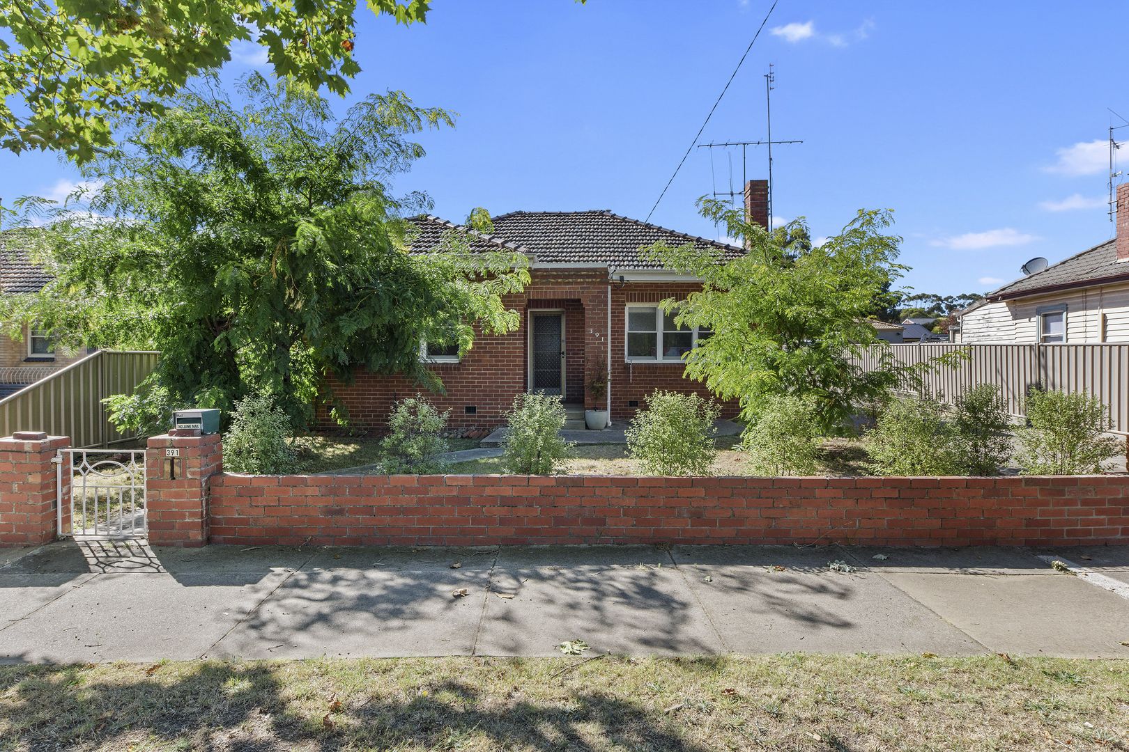 391 High Street, Golden Square | Property History & Address Research ...
