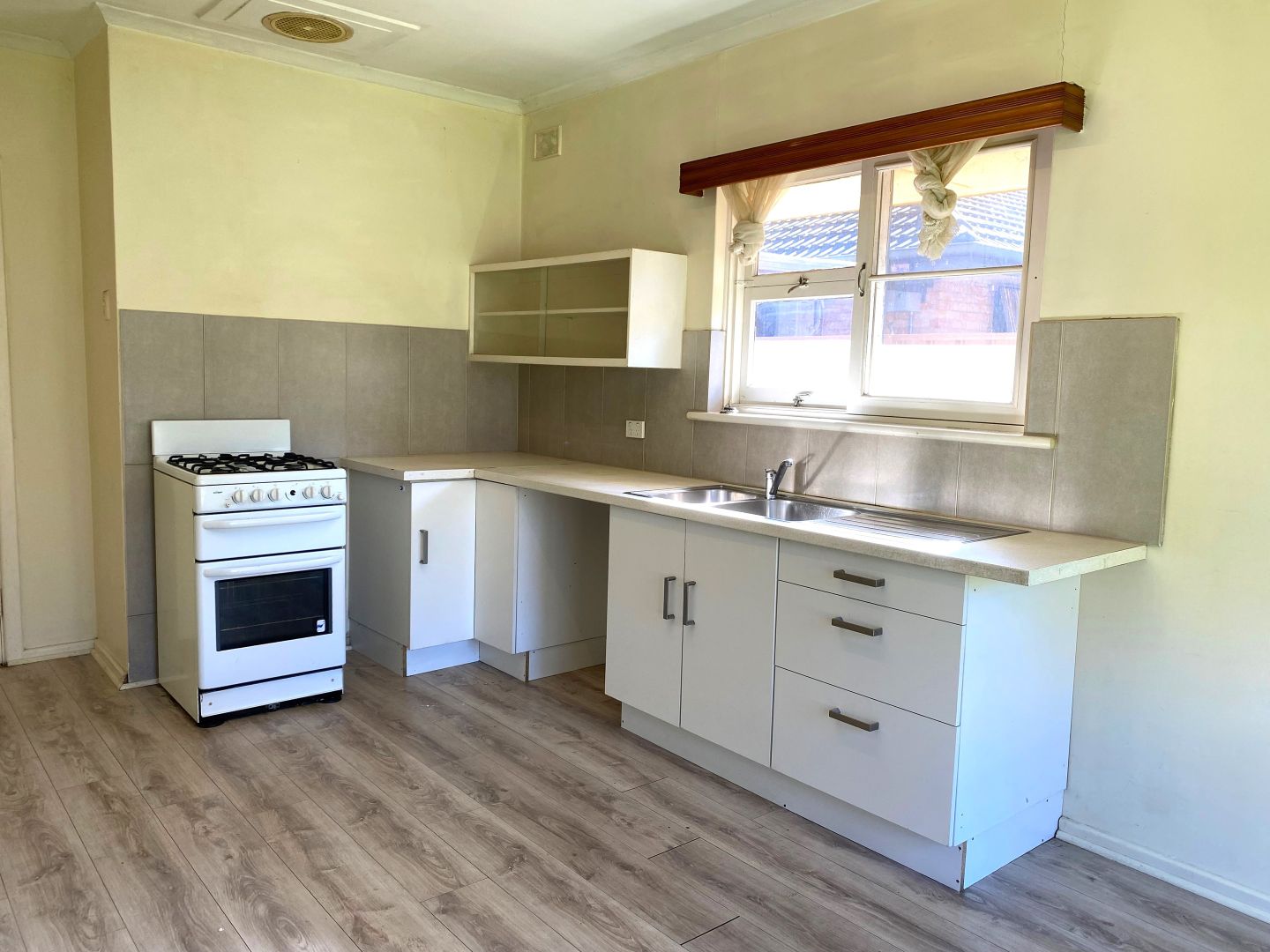 124 Reservoir Road, Modbury SA 5092 - House For Rent - $530 | Domain