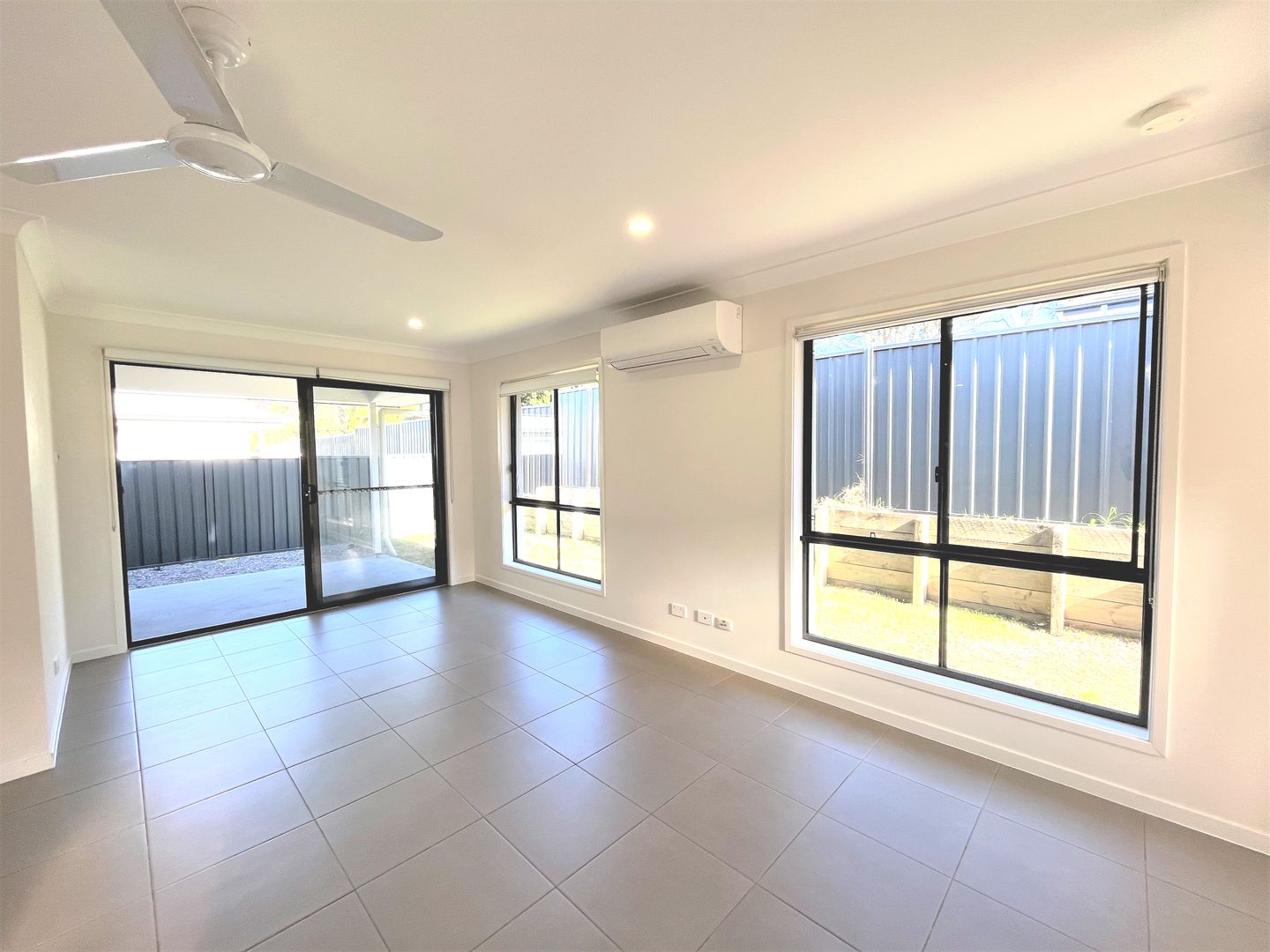 1/7D Trinity Point Drive, Morisset Park NSW 2264 - Duplex For Rent ...