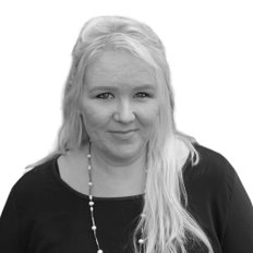 Jessica Bruns | @realty | Real Estate Agent in Australia, Surfers ...