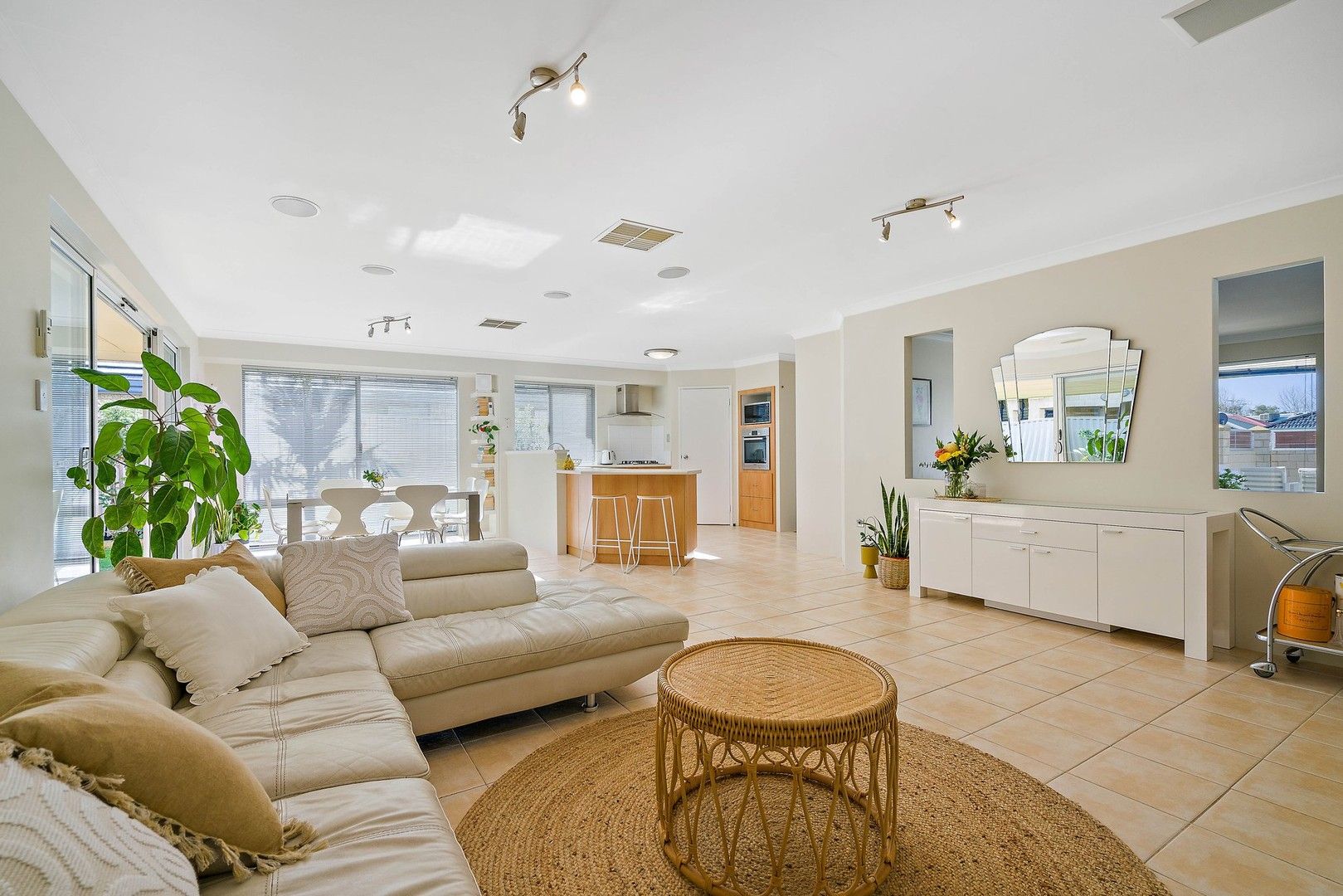 19 Serene Bend, Atwell WA 6164 | Domain