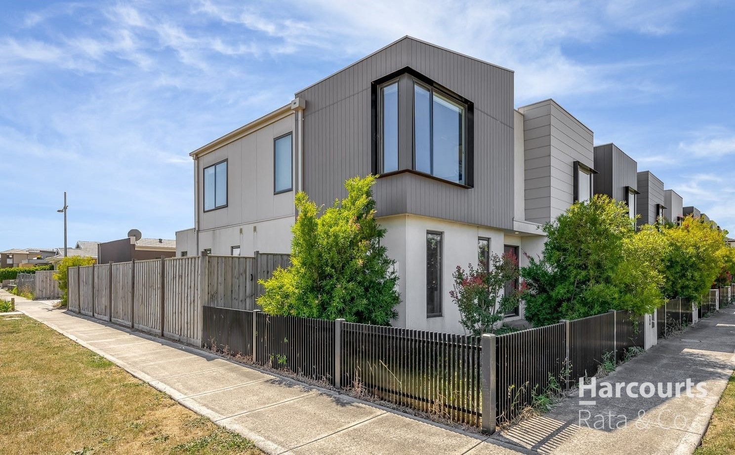 18 Catherine Walk, Wollert VIC 3750 - Townhouse For Rent | Domain