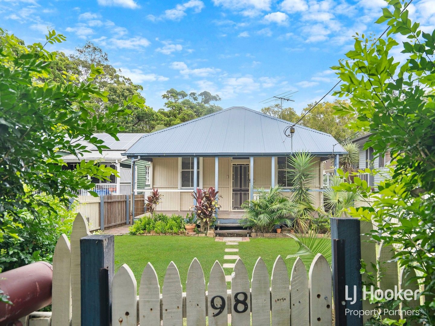 98 Besline Street, Kuraby QLD 4112 - House For Rent | Domain