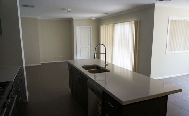 11 Quadrant Drive, Fraser Rise VIC 3336 - House For Rent | Domain