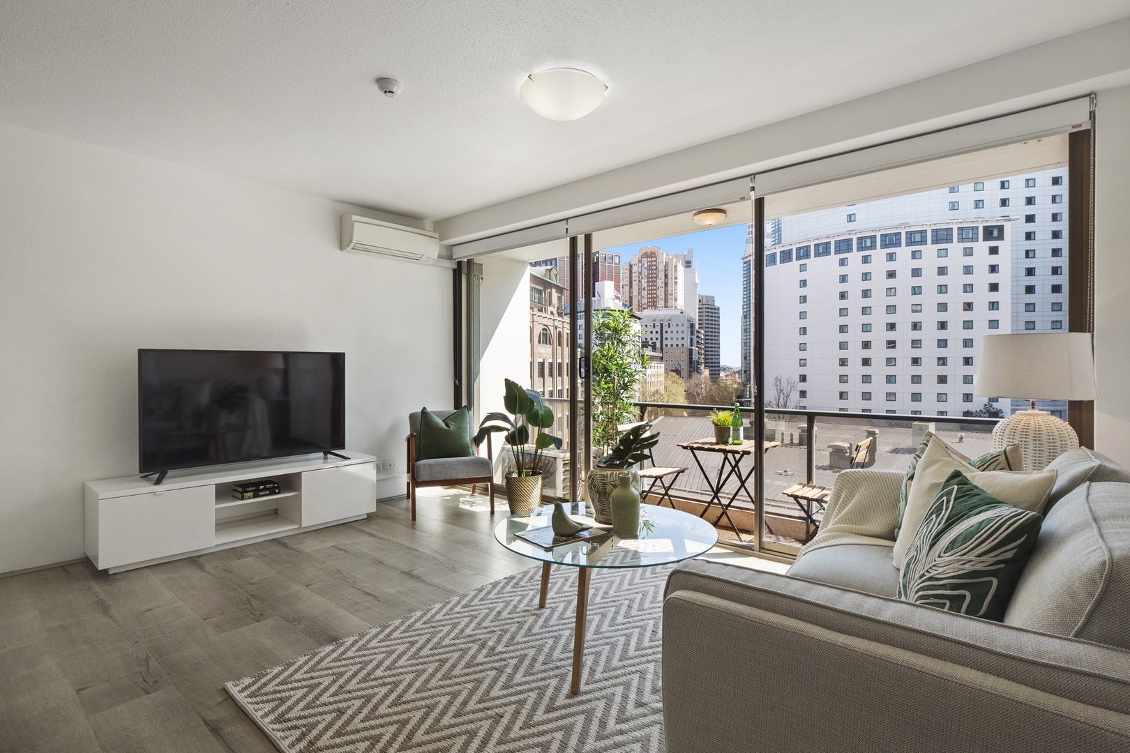 906/156-160 Goulburn Street, Surry Hills NSW 2010 - Apartment For Rent ...