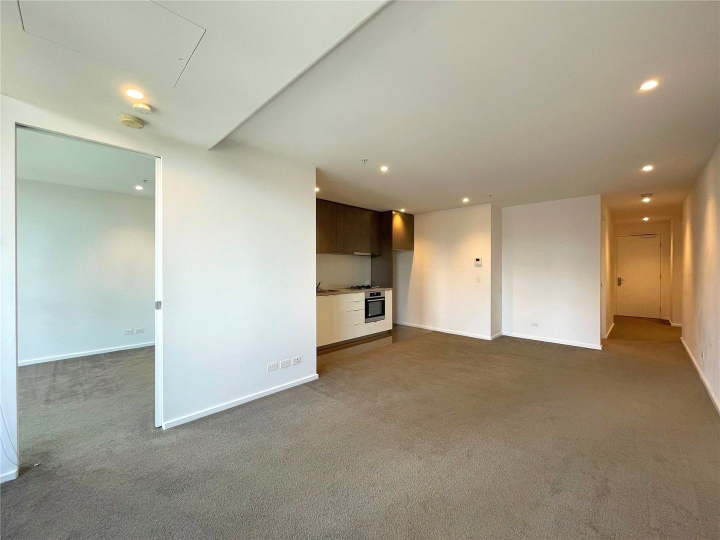 2406/151 City Road, Southbank VIC 3006 - Apartment For Rent - $720 | Domain