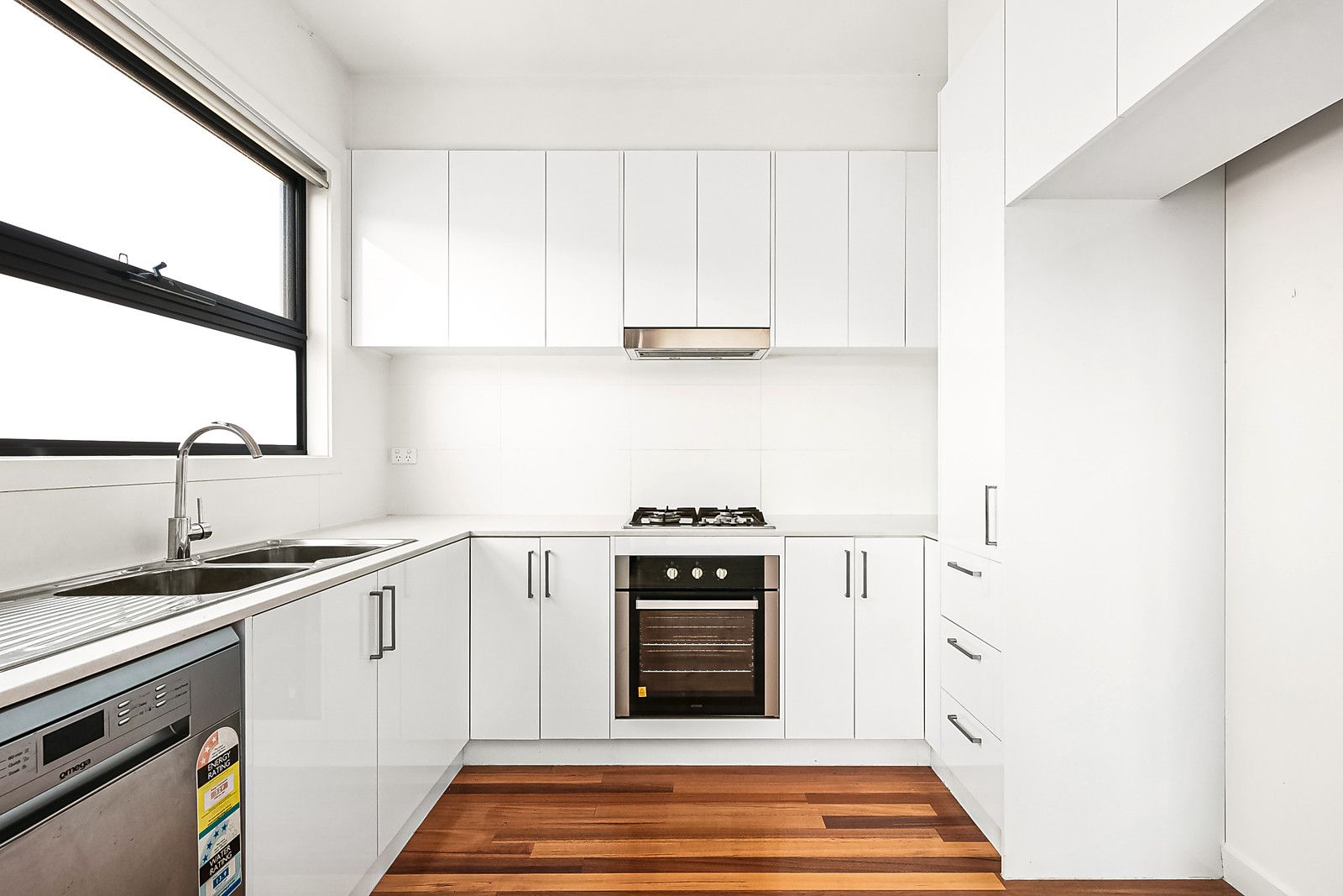 3/2 Cooper Street, Brunswick West VIC 3055 - Townhouse For Rent | Domain