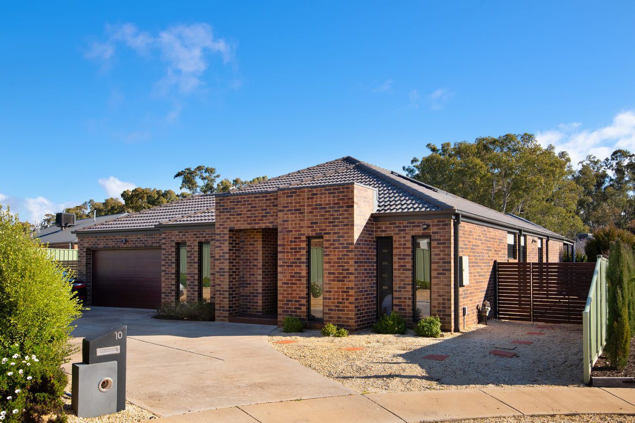 10 Rachel Terrace, Maiden Gully VIC 3551 - House For Rent | Domain