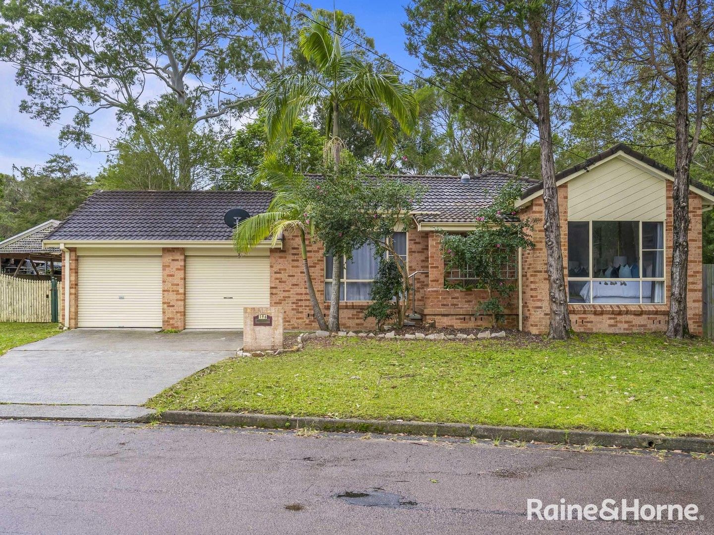 196 Wells Street, Springfield NSW 2250 | Domain