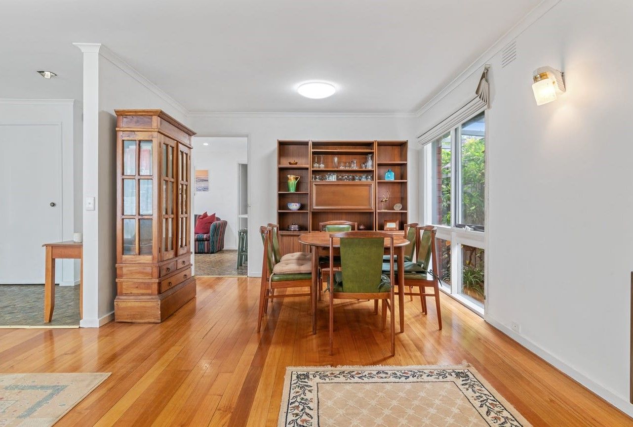 11 Robert Street, Burwood East VIC 3151 - House For Rent - $650 | Domain