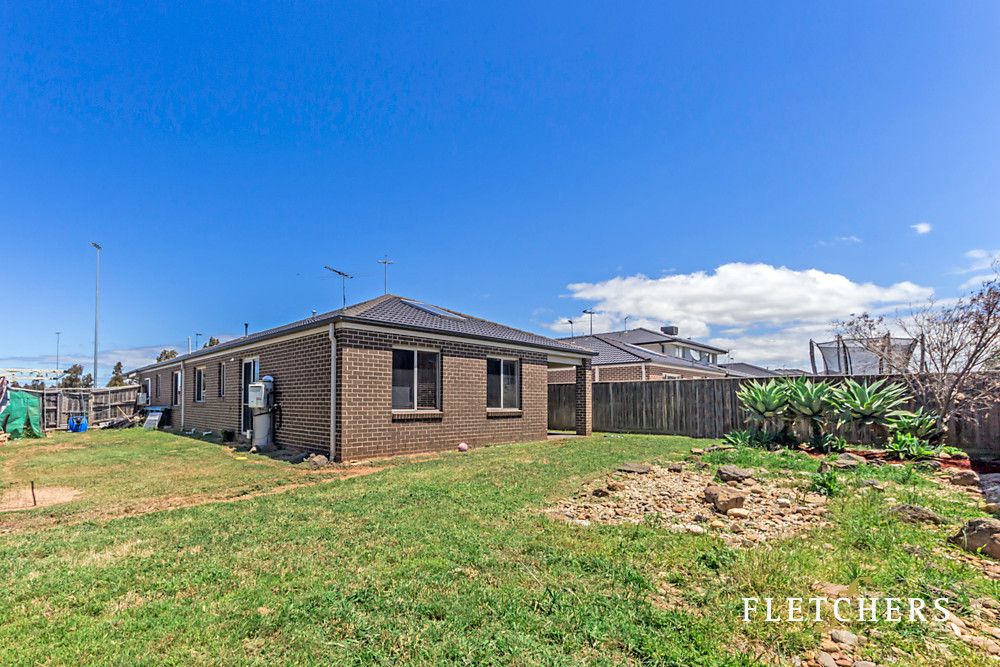 51 Waiben Crescent, Point Cook VIC 3030 - House For Rent | Domain