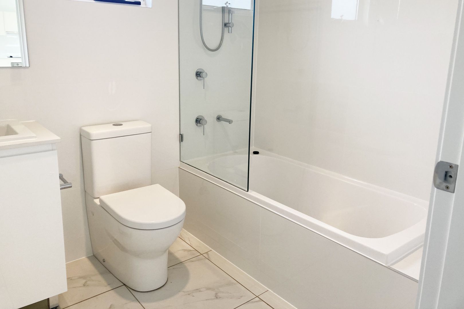 6a Zambesi Road, Seven Hills NSW 2147 - House For Rent | Domain