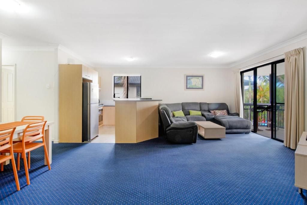 327/2342 Gold Coast Highway, Mermaid Beach QLD 4218 - House For Rent - $800 | Domain