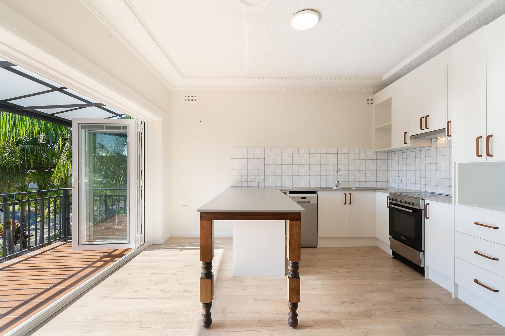 7 Moore Road, Freshwater NSW 2096 - House For Rent | Domain